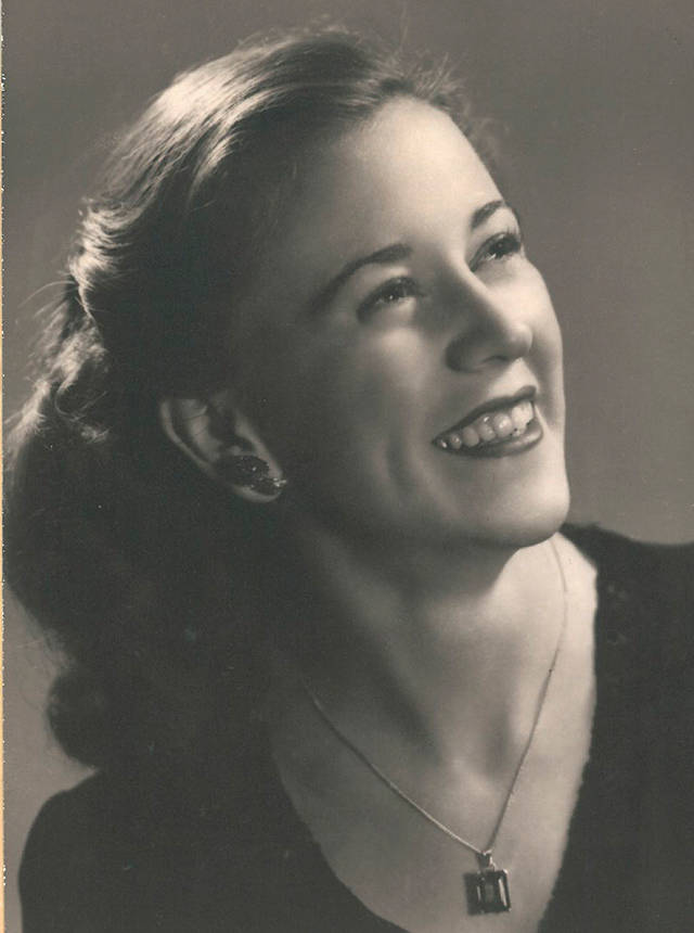 Phoebe Bee | Islands' Sounder