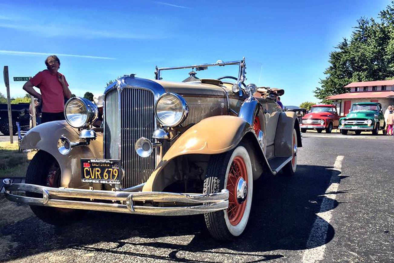 Classic car cruise | Islands' Sounder