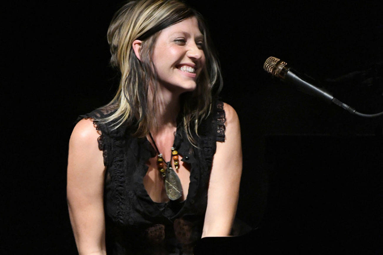 Songstress Adey Bell in concert | Islands' Sounder