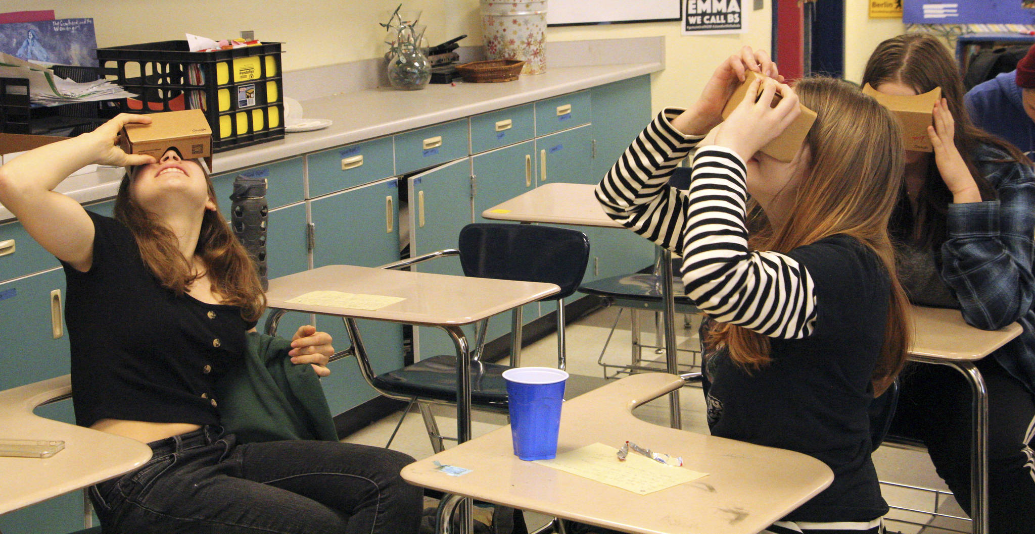 Google Glasses open a new world for students | Islands' Sounder