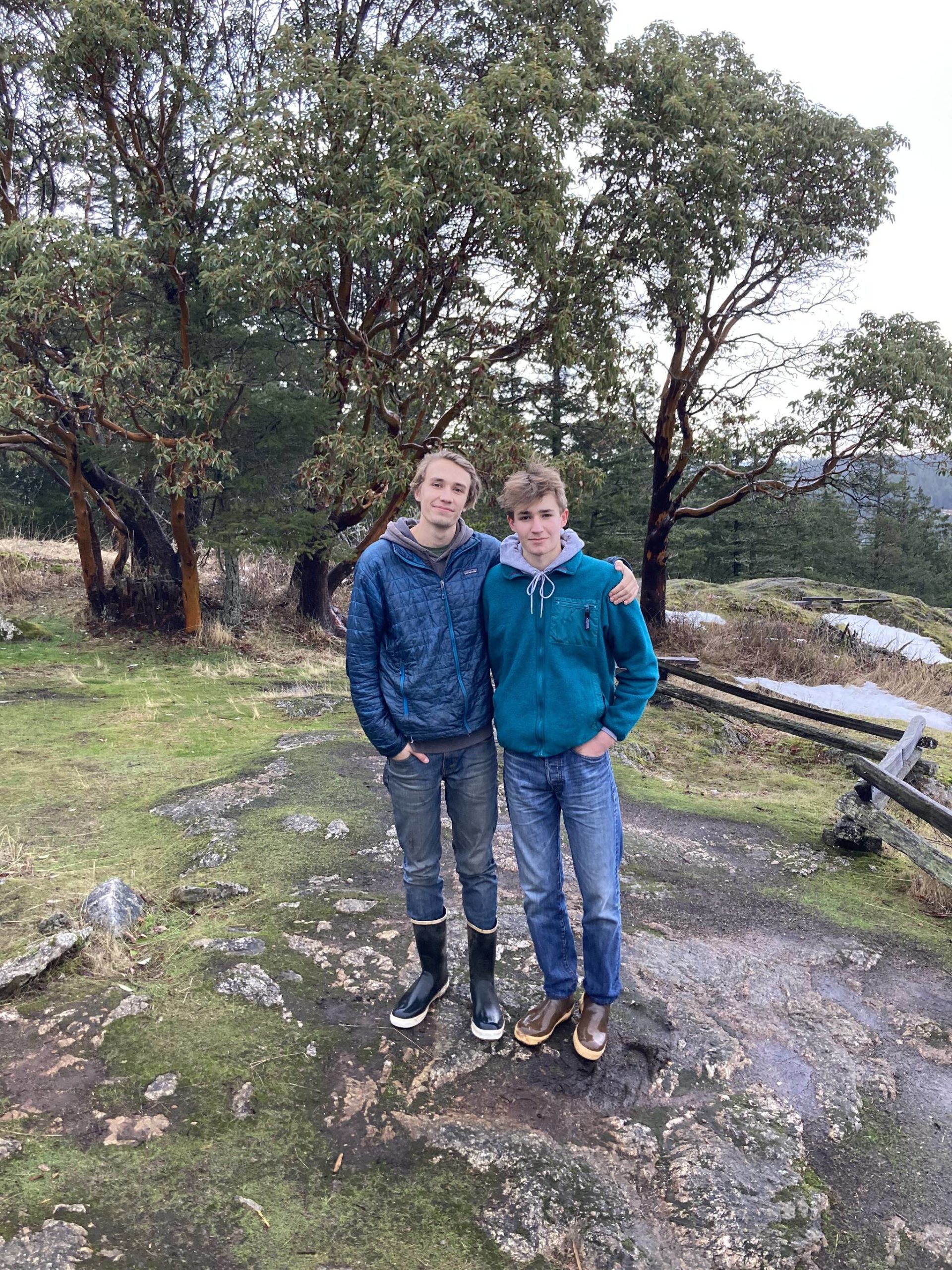 Two touring bands, one night at the Grange | Islands' Sounder