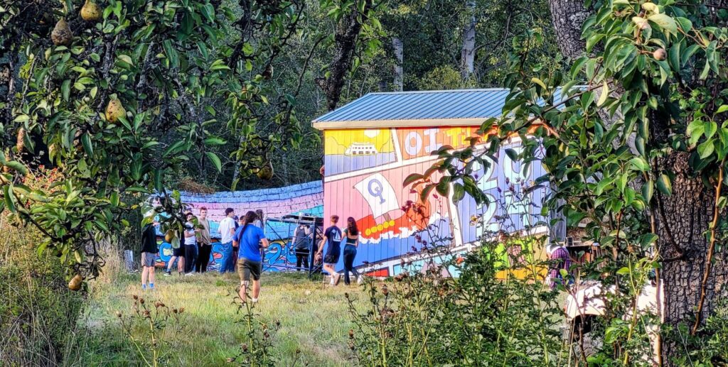 All about this year’s senior barn | Islands' Sounder