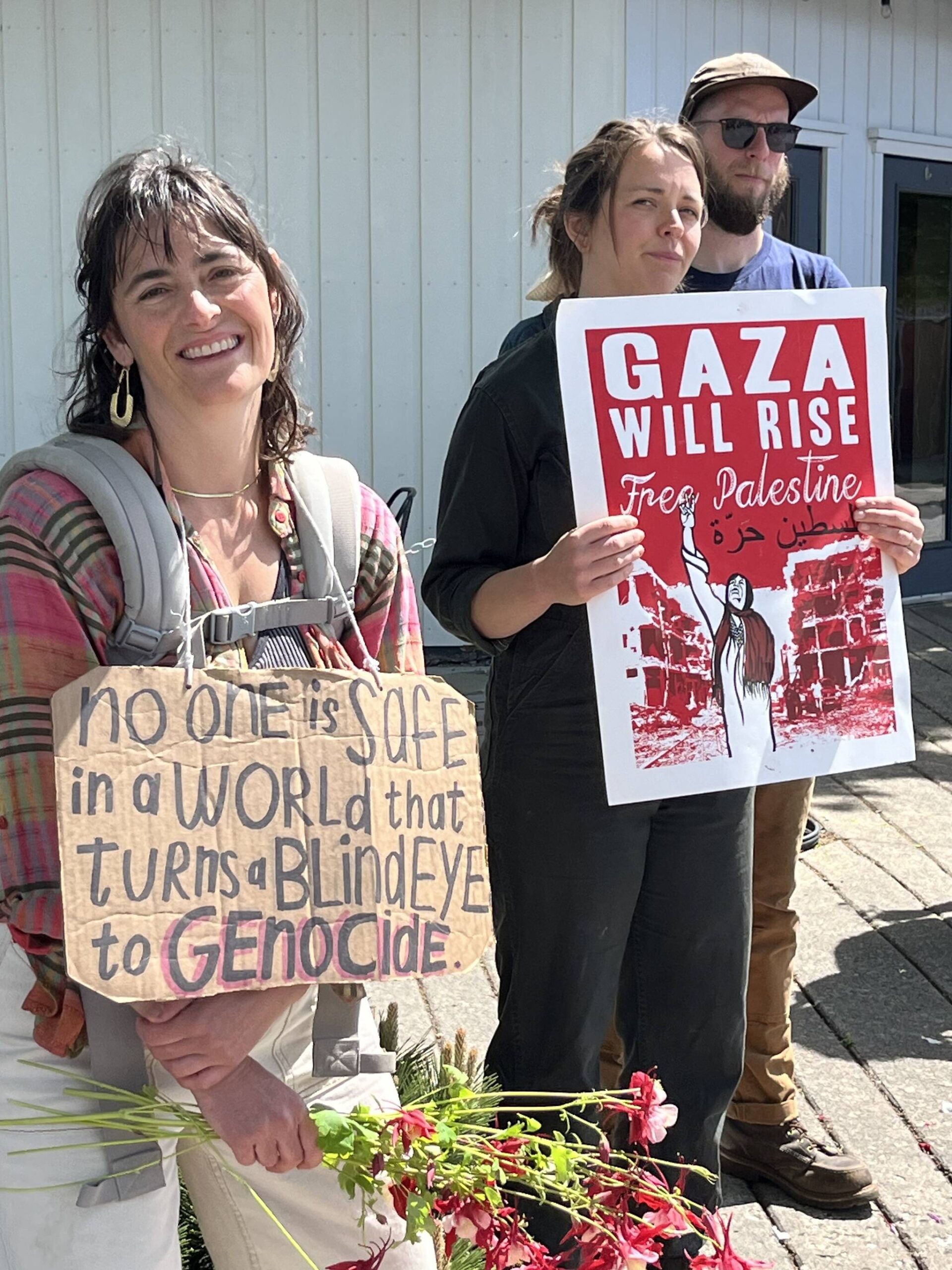 Students for Peace hold walk-out protest | Islands' Sounder